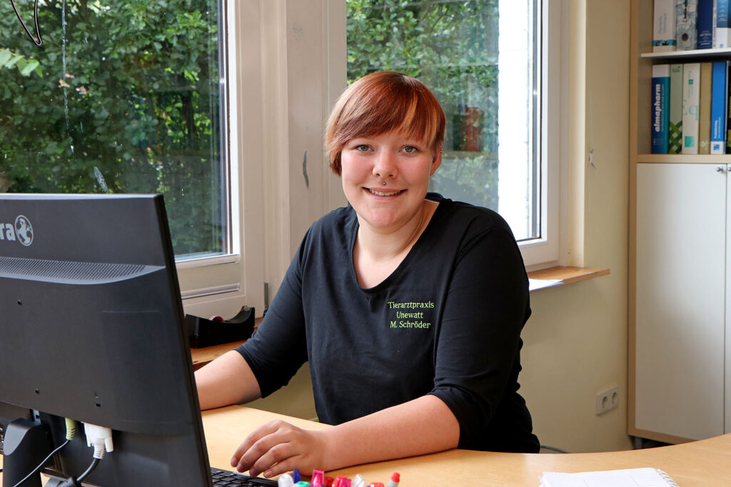 Merle Schröder - Tierarztpraxis Unewatt
